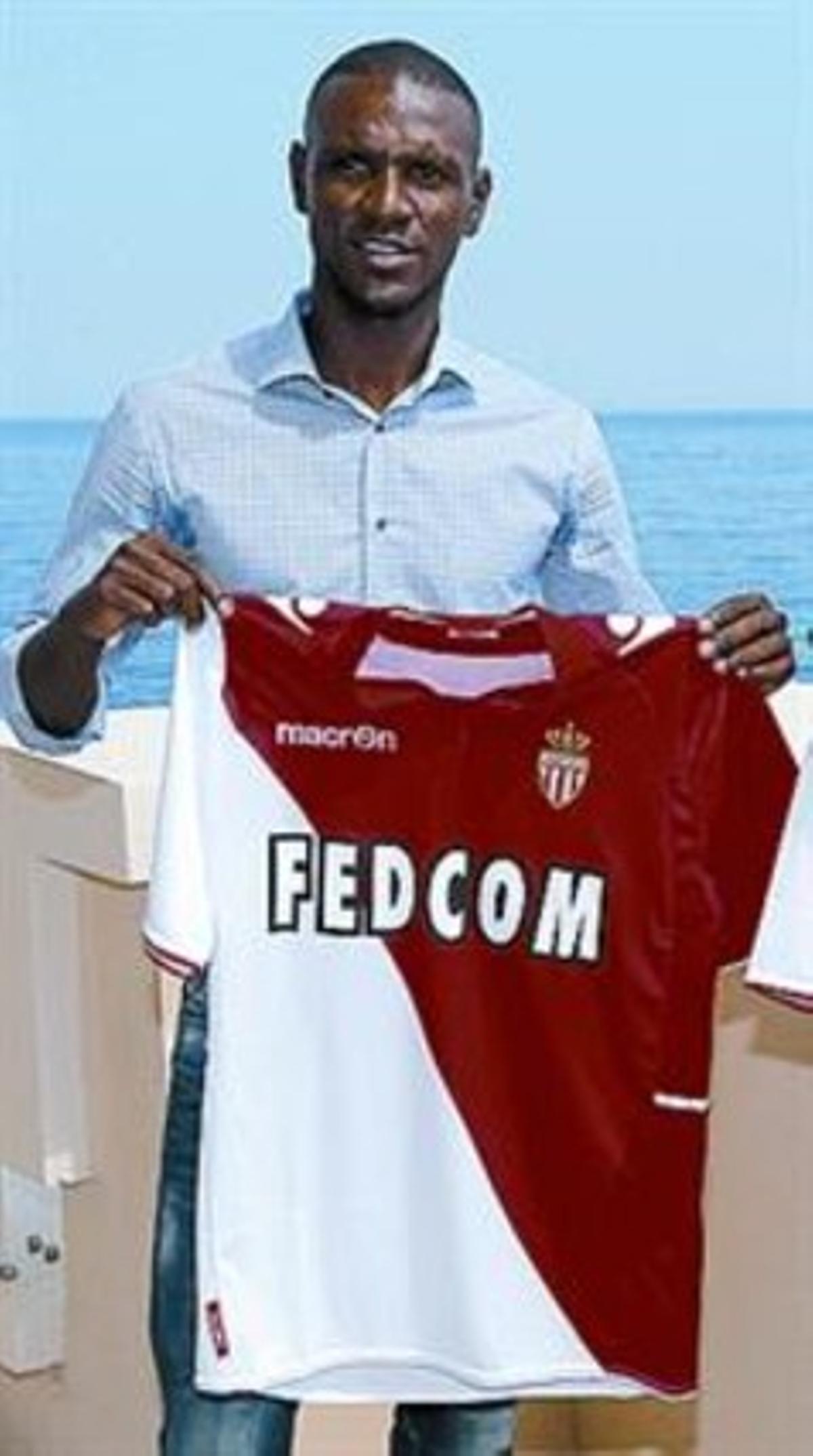 Abidal regresa al Mónaco, club en el que se hizo profesional