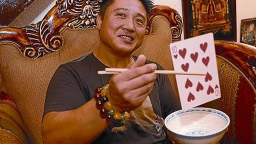 Gang Li: «¿Acabaron? ¿Les gustó? ¿Qué tal un truco, ahora?»