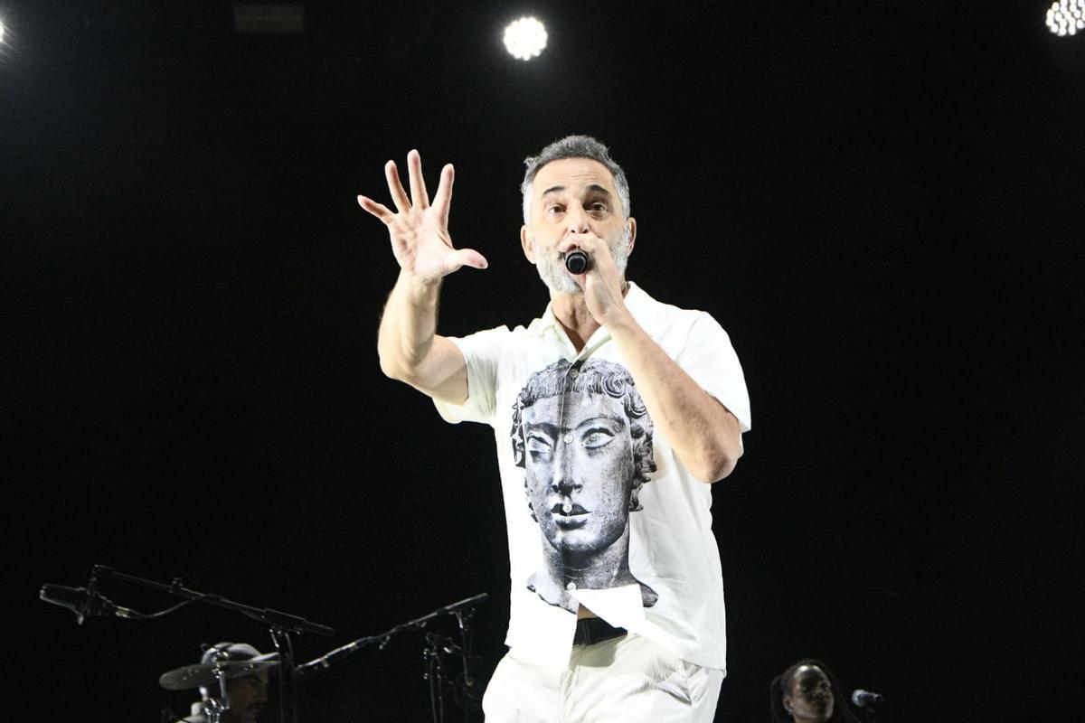 La poesía científica de Jorge Drexler enamora en Porta Ferrada