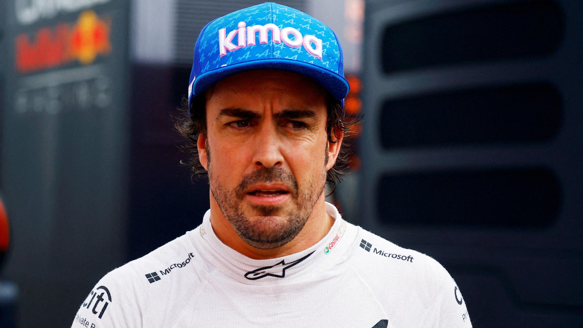 Alonso y el Ferrari 275 GTB de 30 millones de dólares