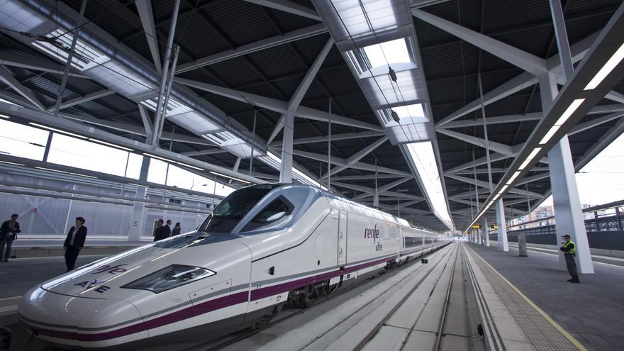 El AVE cumple 30 años con su democratización tras la llegada de líneas ...