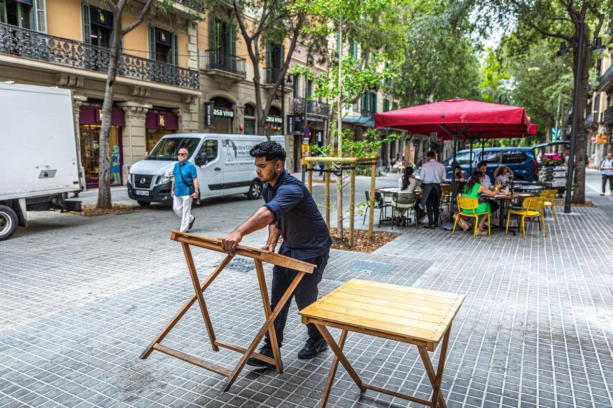 Escenas inesperadas de la Superilla del Eixample | FOTOS