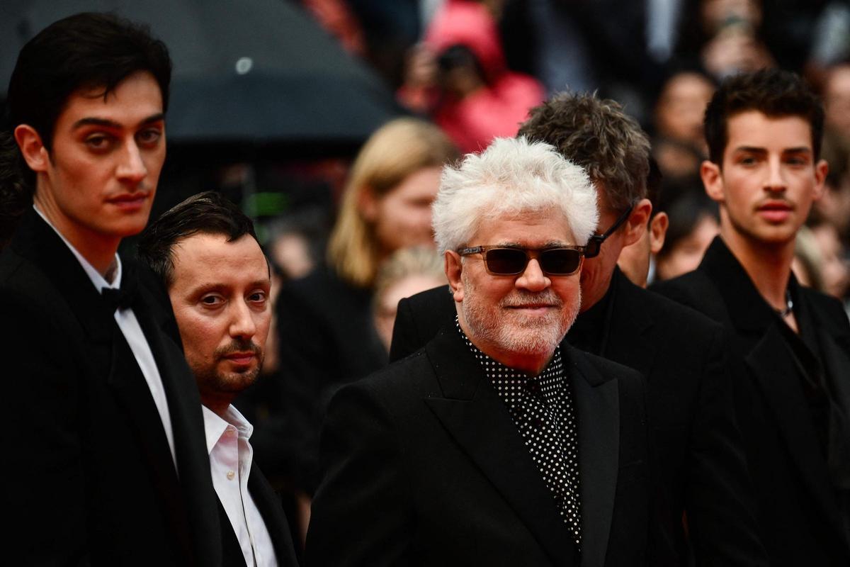 Nuevo desfile de glamour en la alfombra roja de Cannes