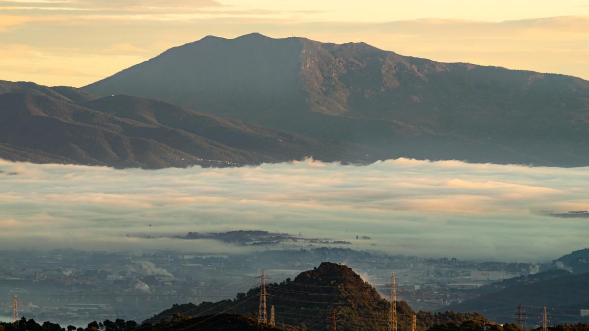 'Timelapse' de niebla sobre el Vallès, el 14 de diciembre del 2022 | VÍDEO