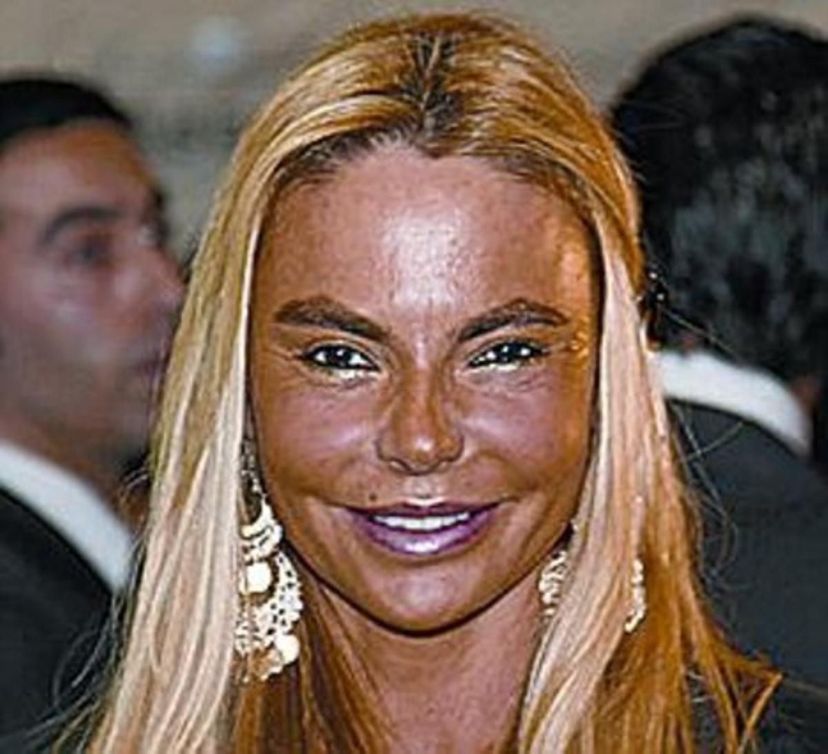 Sabater se vende como «la artista del PP»