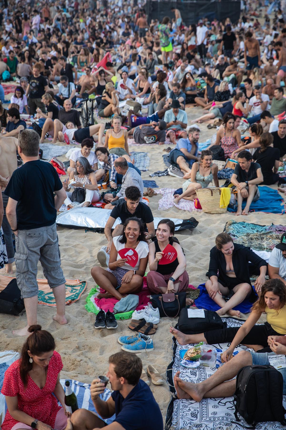 Concierto de la OBC en la playa de Bogatell | FOTOS