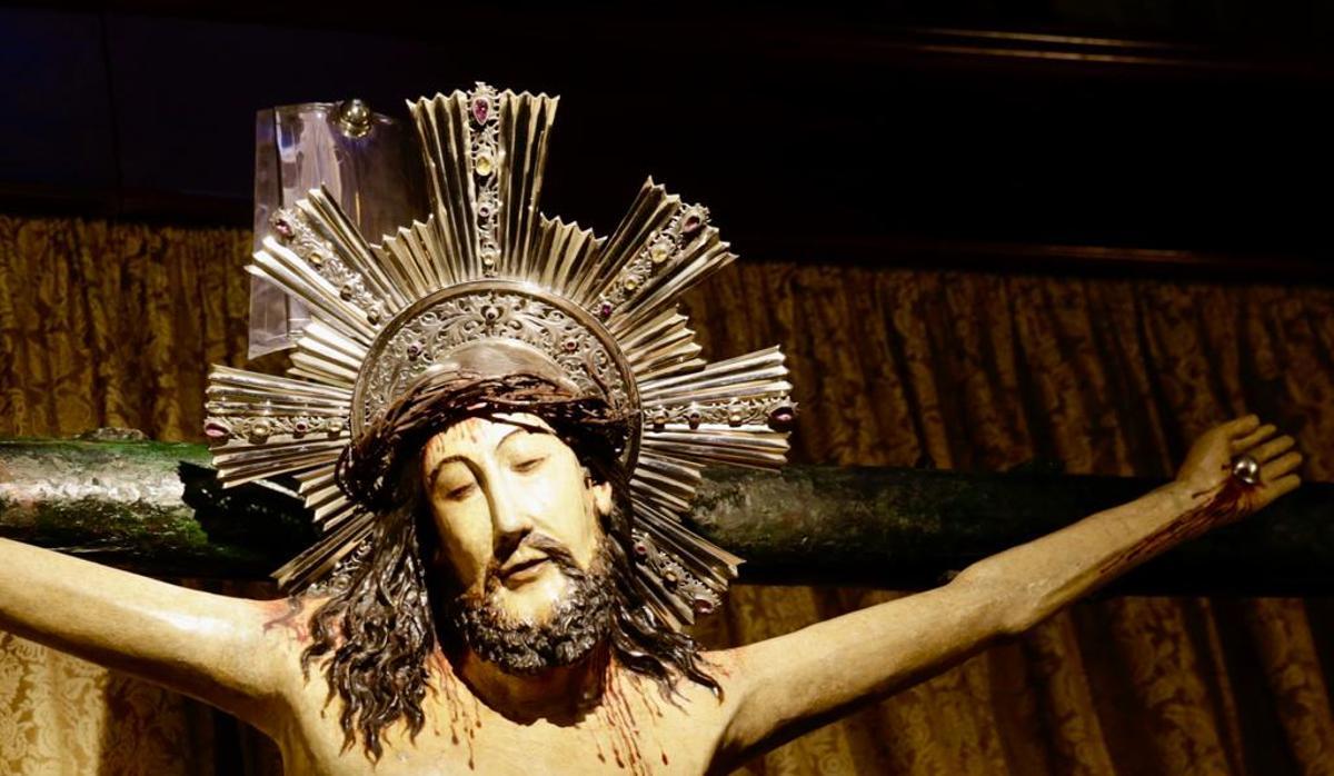 Restauración de la talla del Cristo de Lepanto | FOTOS