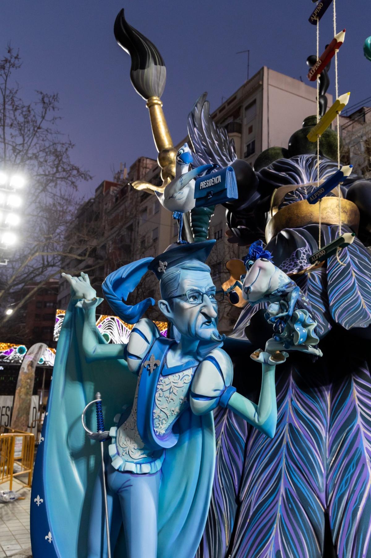 Selección de 'ninots' de la sección especial de las Fallas de Valencia ...