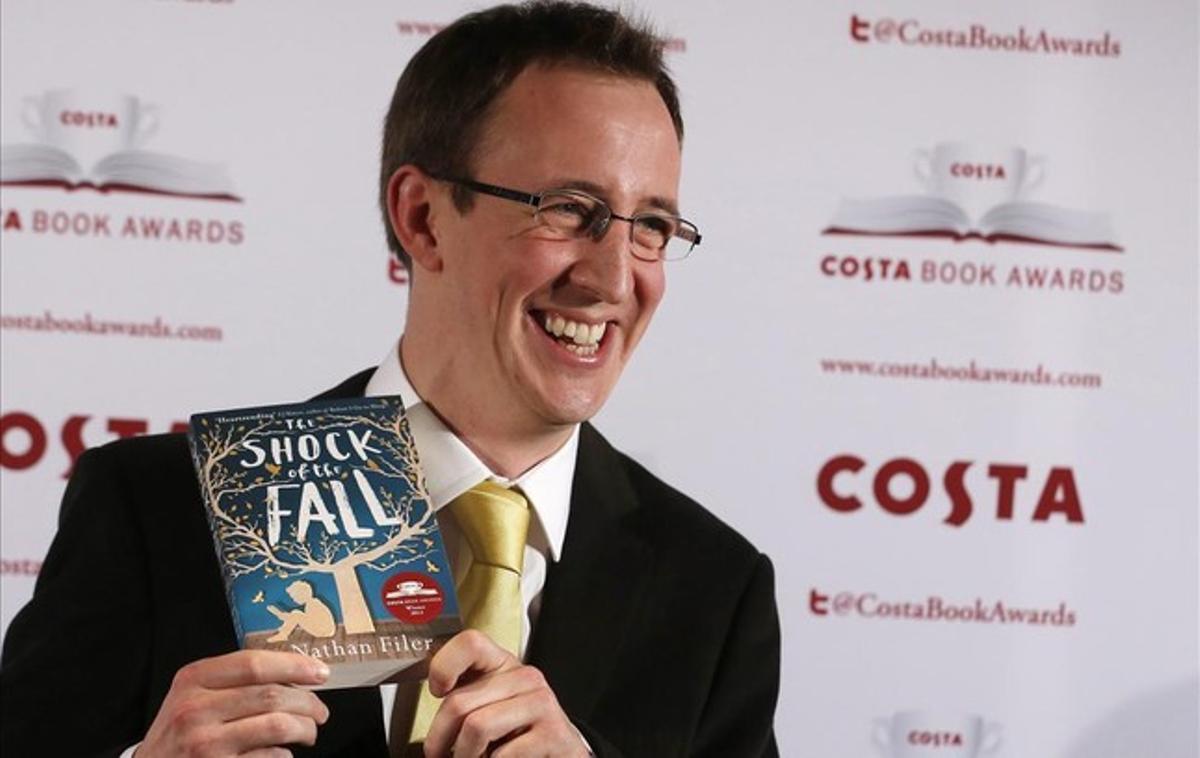 Nathan Filer guanya amb la seva primera novel·la el premi Costa