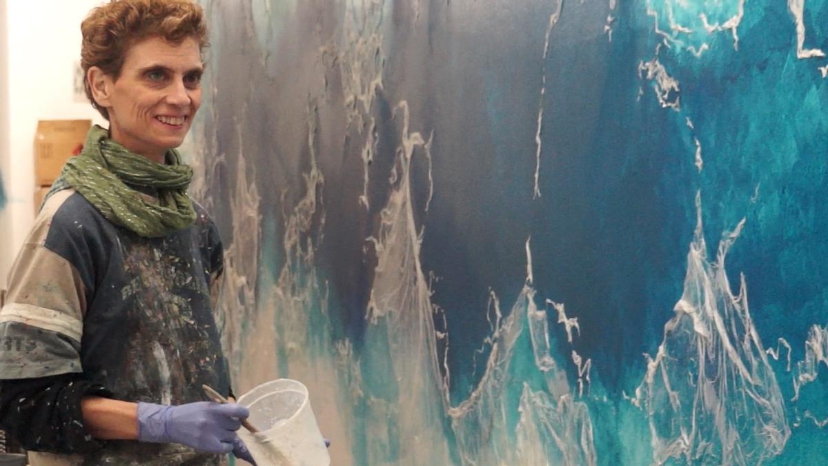 Kelly Arrontes, artista y ciega, pintará un mural del Parc Científic.