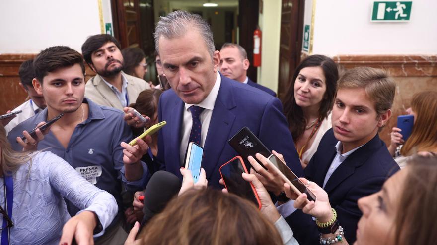 Ultraderecha | Ortega Smith, tras dejar la secretaría general de Vox ...