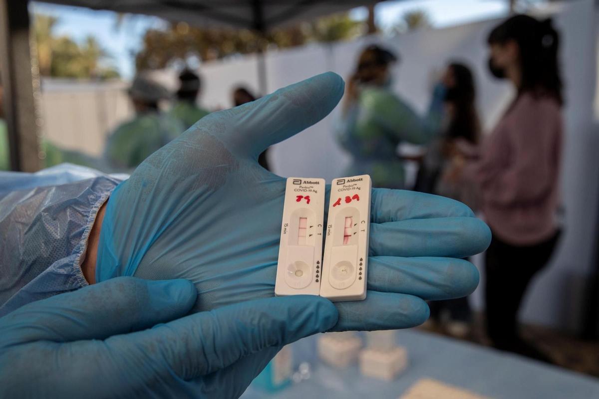 Una semana de aislamiento, con autotest de control y sin bajar la guardia