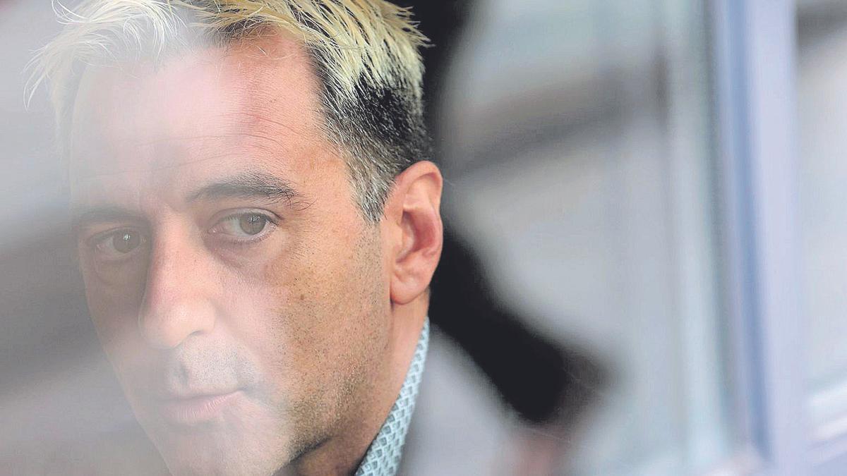 Javi Martín: "Hay que hablar más del suicidio porque salva vidas"