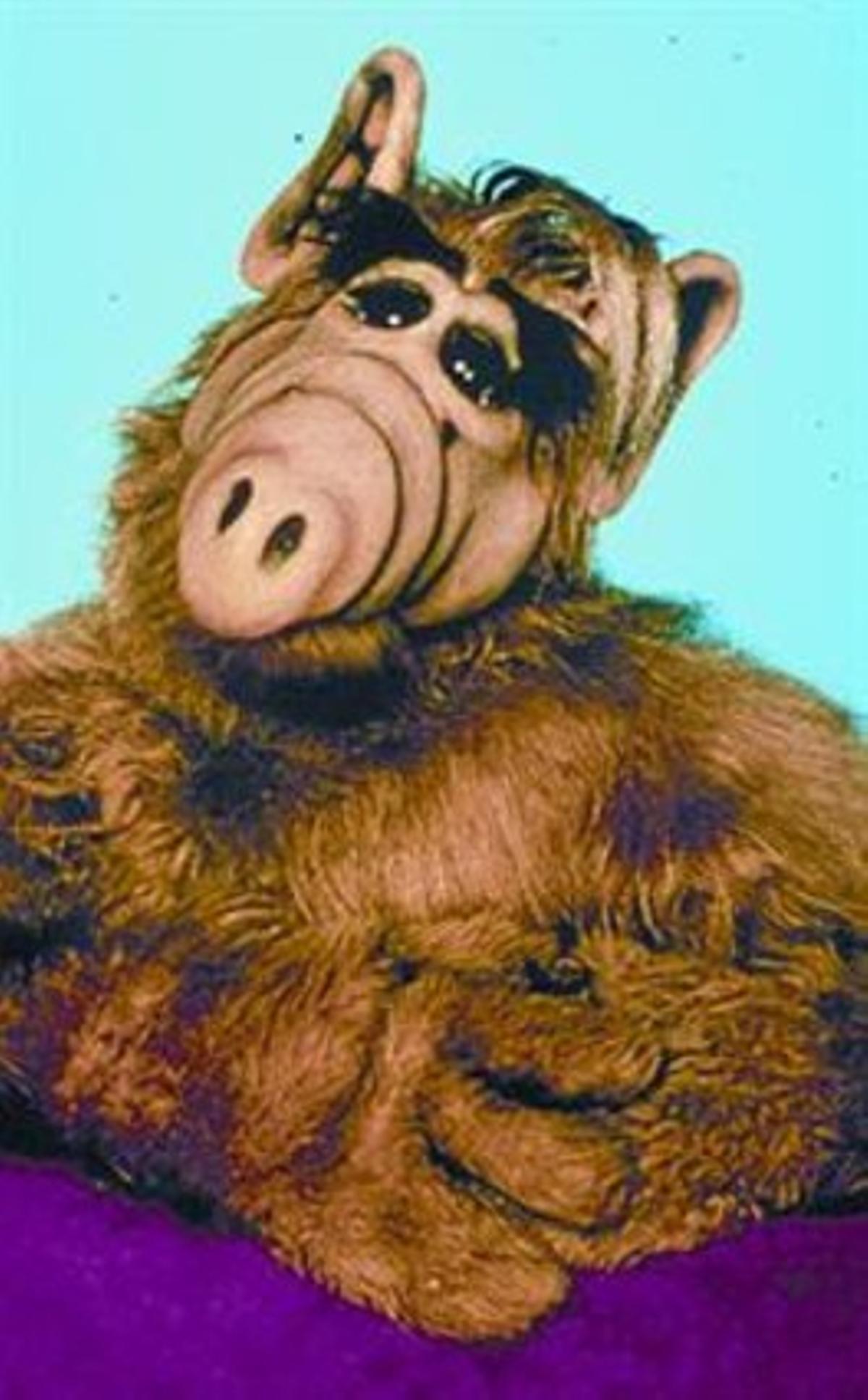 El alienígena Alf ultima su salto al cine