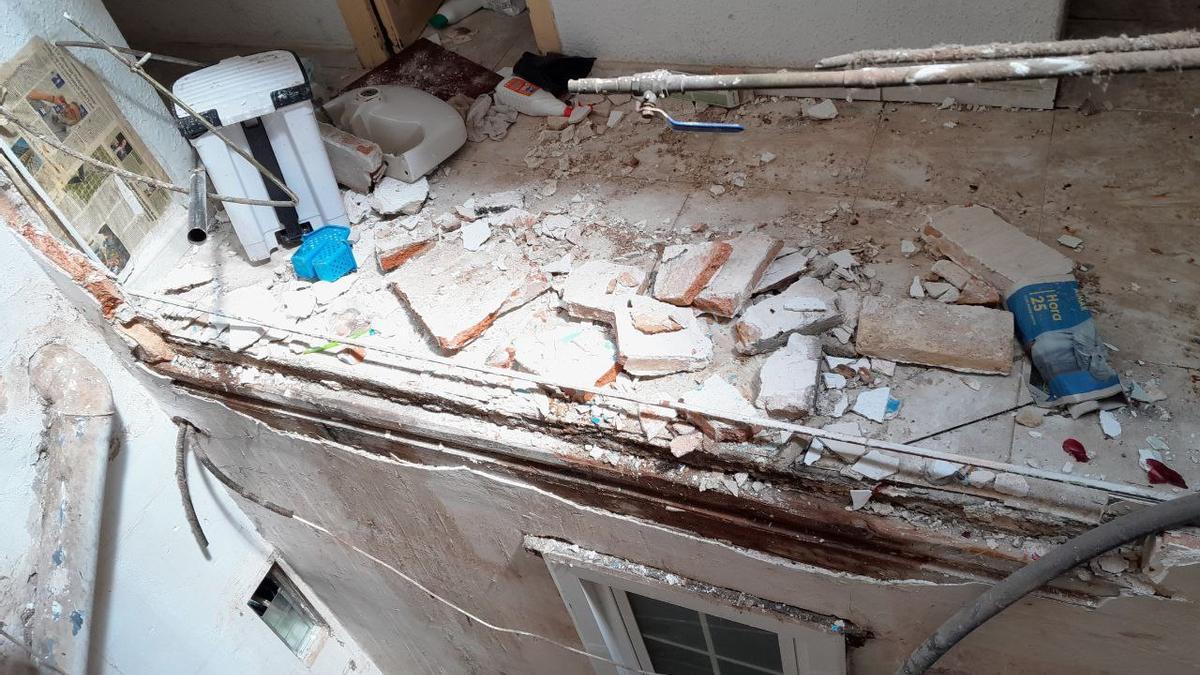 Tres heridos por una explosión de gas en un piso en el centro de Barcelona