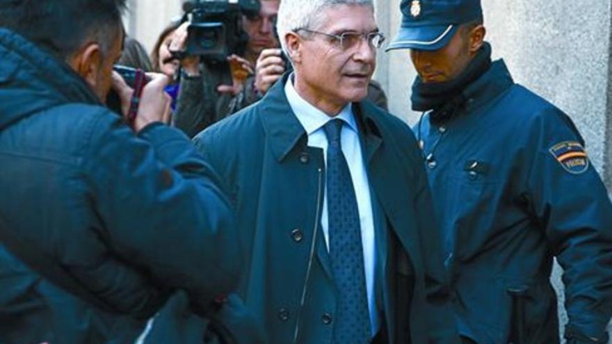 Táboas dice que solo hizo gestiones «informativas»