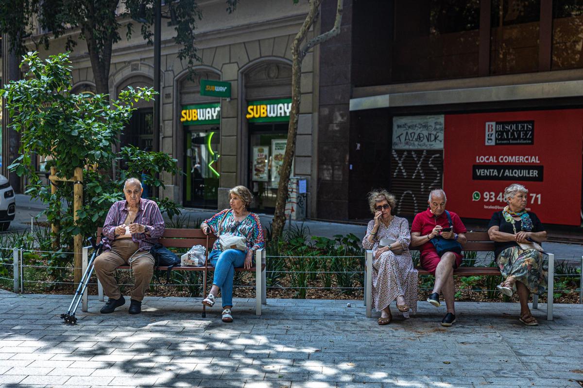 Escenas inesperadas de la Superilla del Eixample | FOTOS