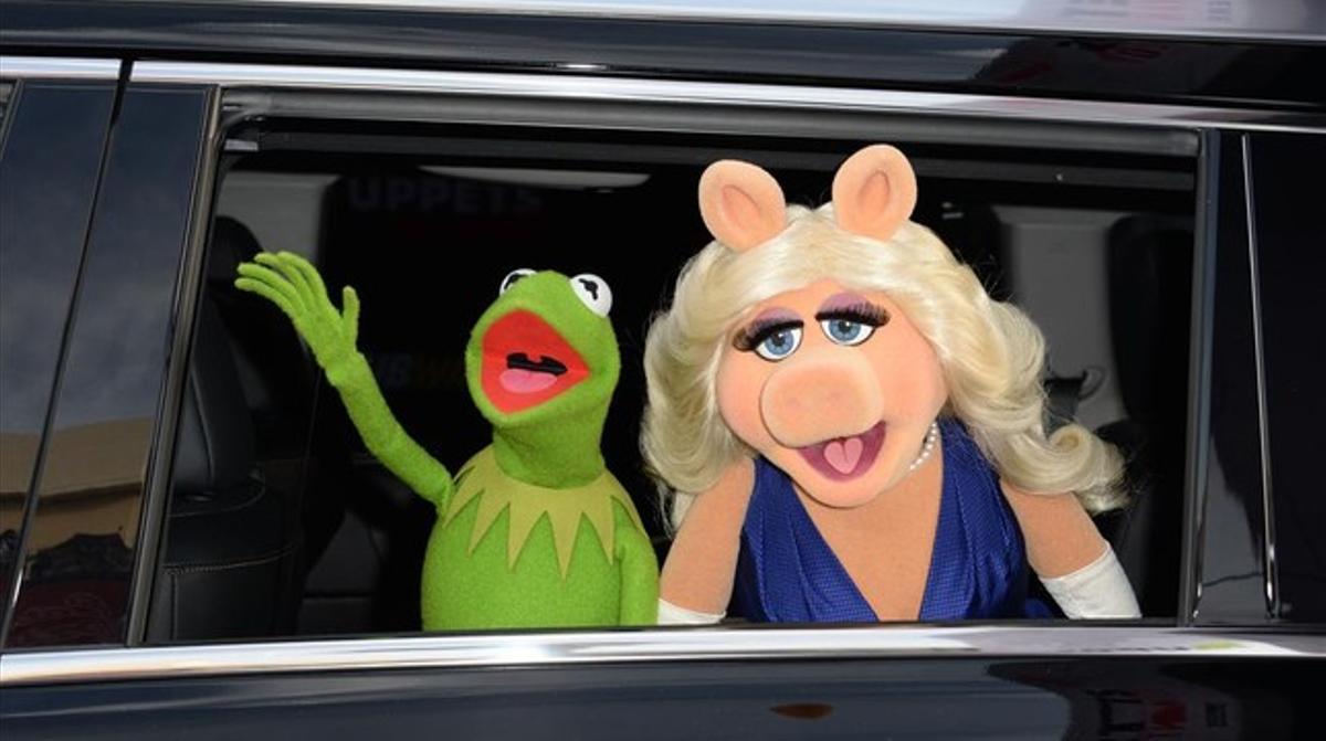 La cerdita Peggy y la rana Gustavo se separan