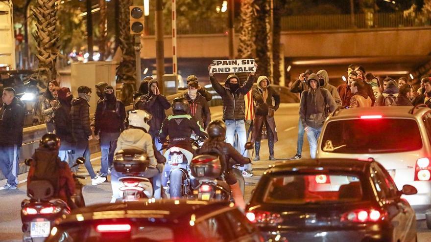 El follón por el follón', por Antonio Franco