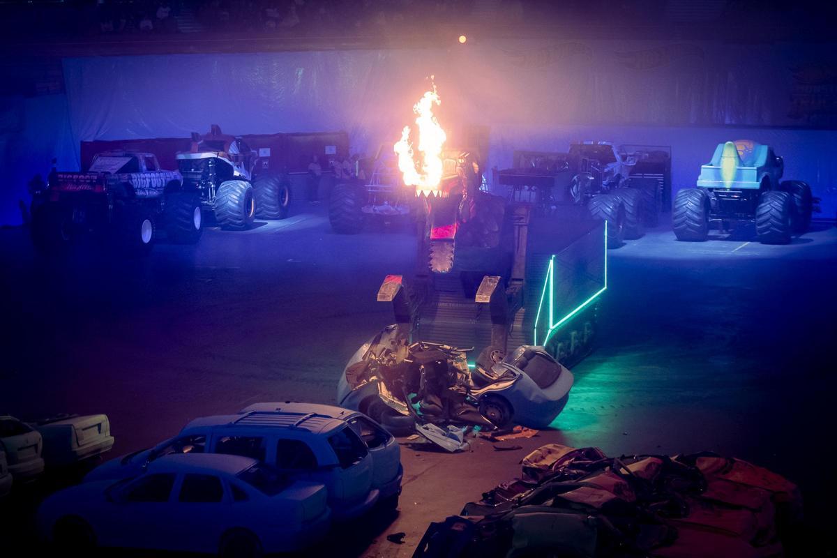 Espectáculo Hot Wheels Monster Trucks Glow Party en Madrid | FOTOS