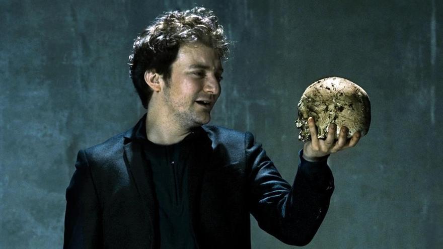 Pol López interpreta el moderno Hamlet de Pau Carrió en el Lliure