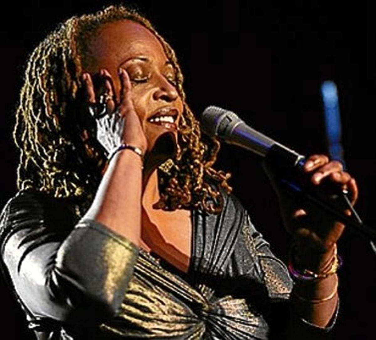 Cassandra Wilson presentó 'Loverly' en el Festival de Jazz