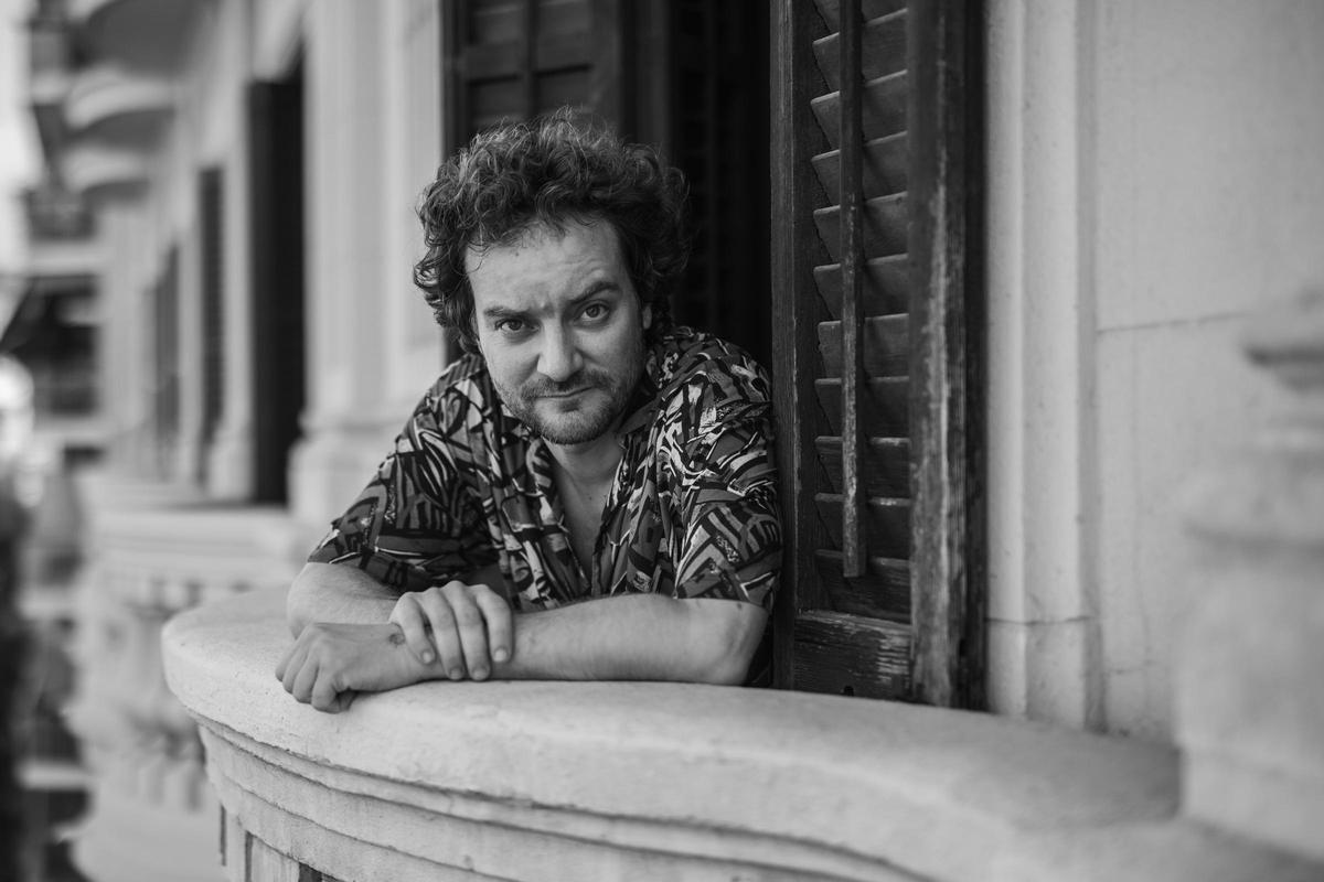 Pol López, actor: "Está faltando salir a la calle"