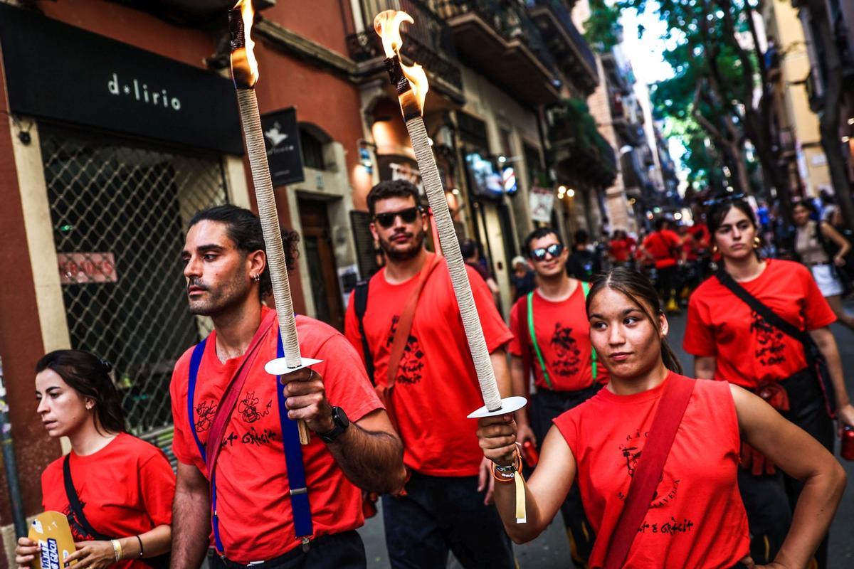 Pregón en Gràcia, inicia la fiesta