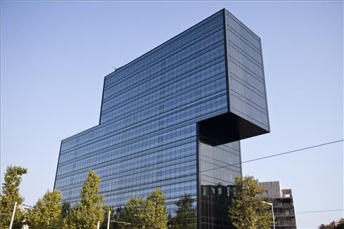 Metrópolis compra a la familia Bernat el edificio de Diagonal 123 por ...