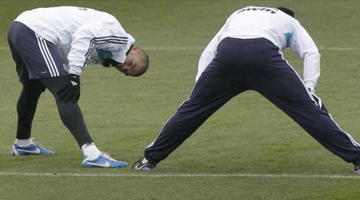 Pepe se ejercita con su equipo tras un mes lesionado