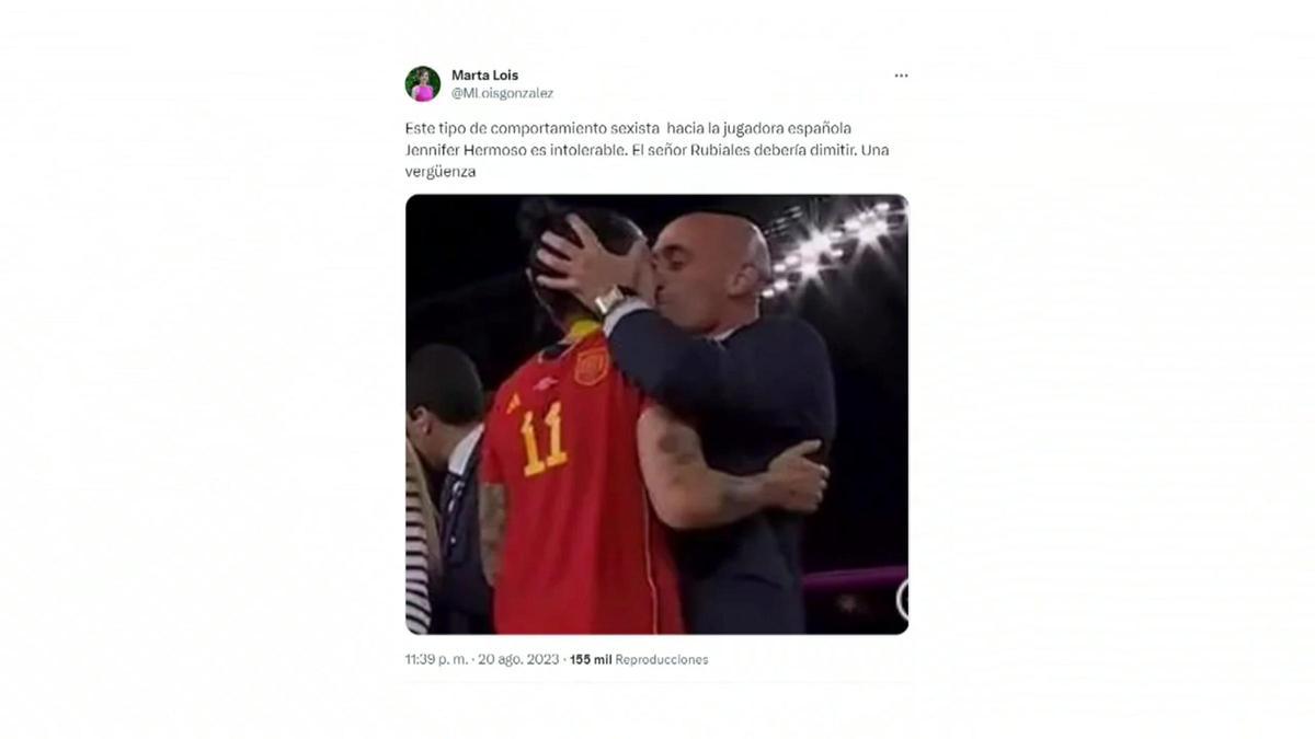 El beso de Rubiales a Jenni Hermoso en la celebración sigue creando ...