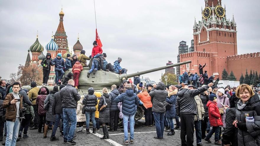 Los rusos ya están aquí | Artículo de Jordi Puntí