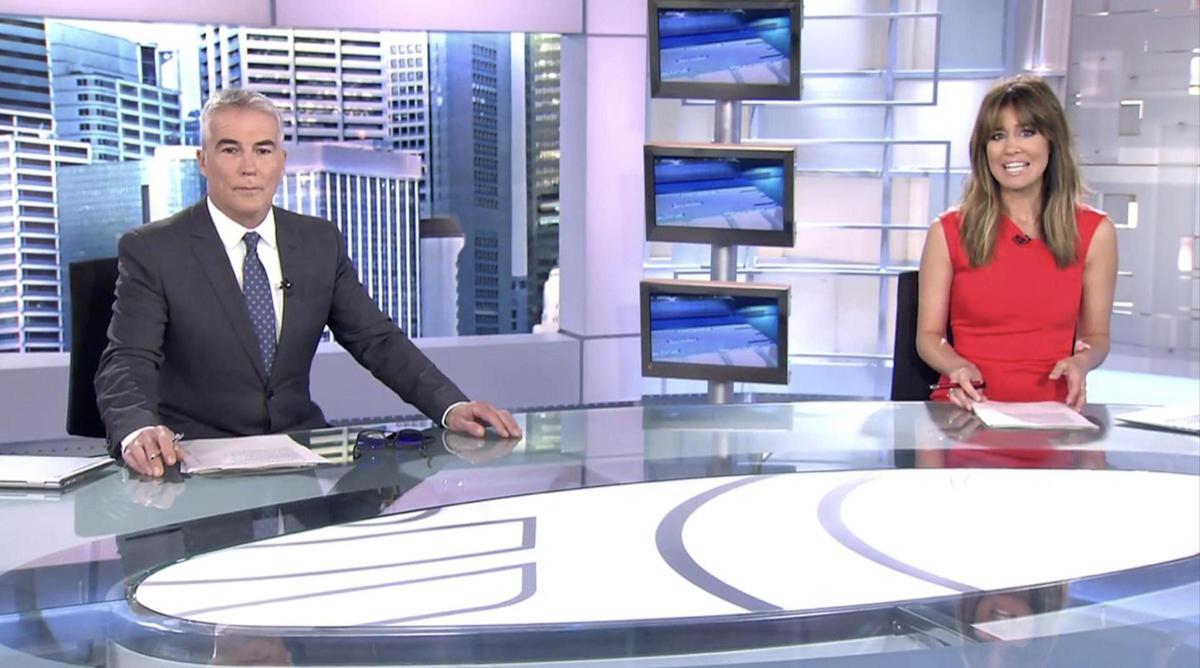 Una presentadora de 'Informativos Telecinco' cuenta en un libro que ...