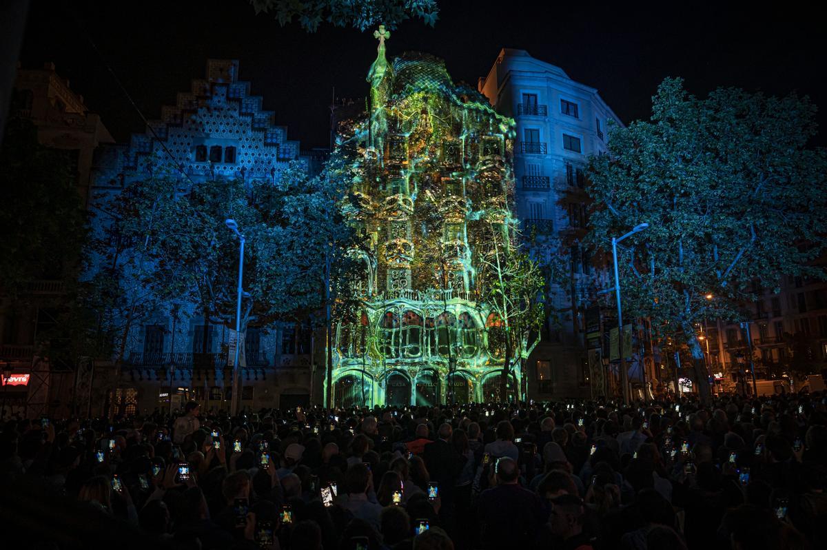 El espectacular ‘mapping’ sobre la Casa Batlló | FOTOS