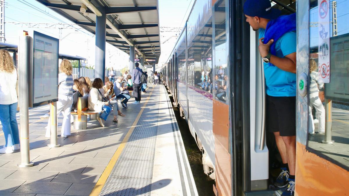 Así quedan la línea R2 de Rodalies y el bus complementario de Renfe a ...
