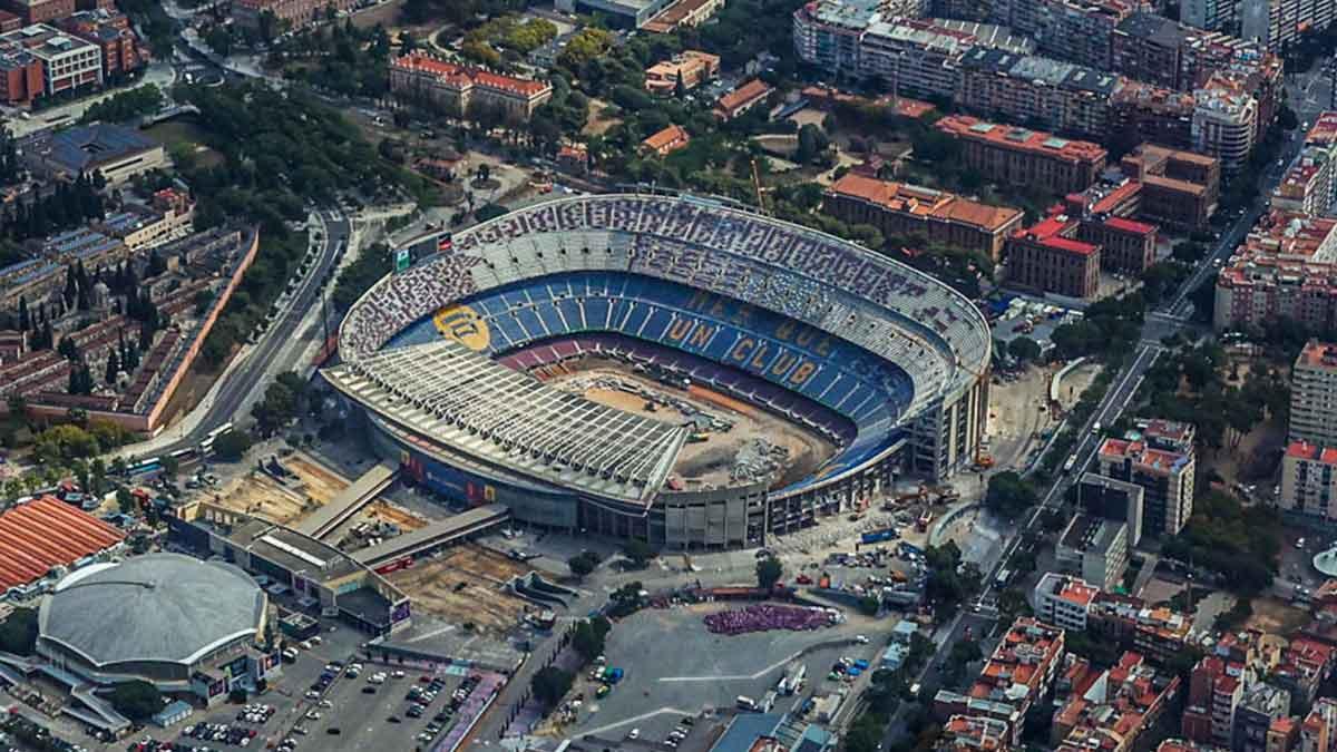 ESPAI BARÇA | El Camp Nou, como nunca se había visto: sin césped y a ...