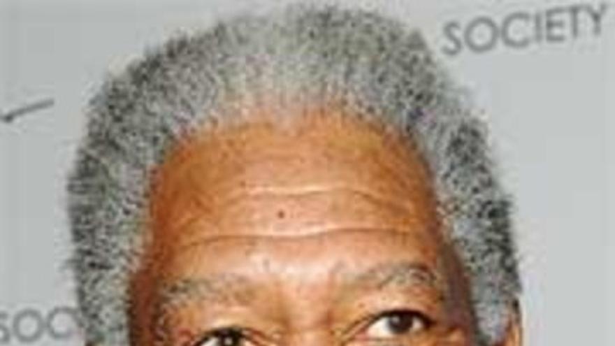 Morgan Freeman, operado con éxito del brazo y la mano