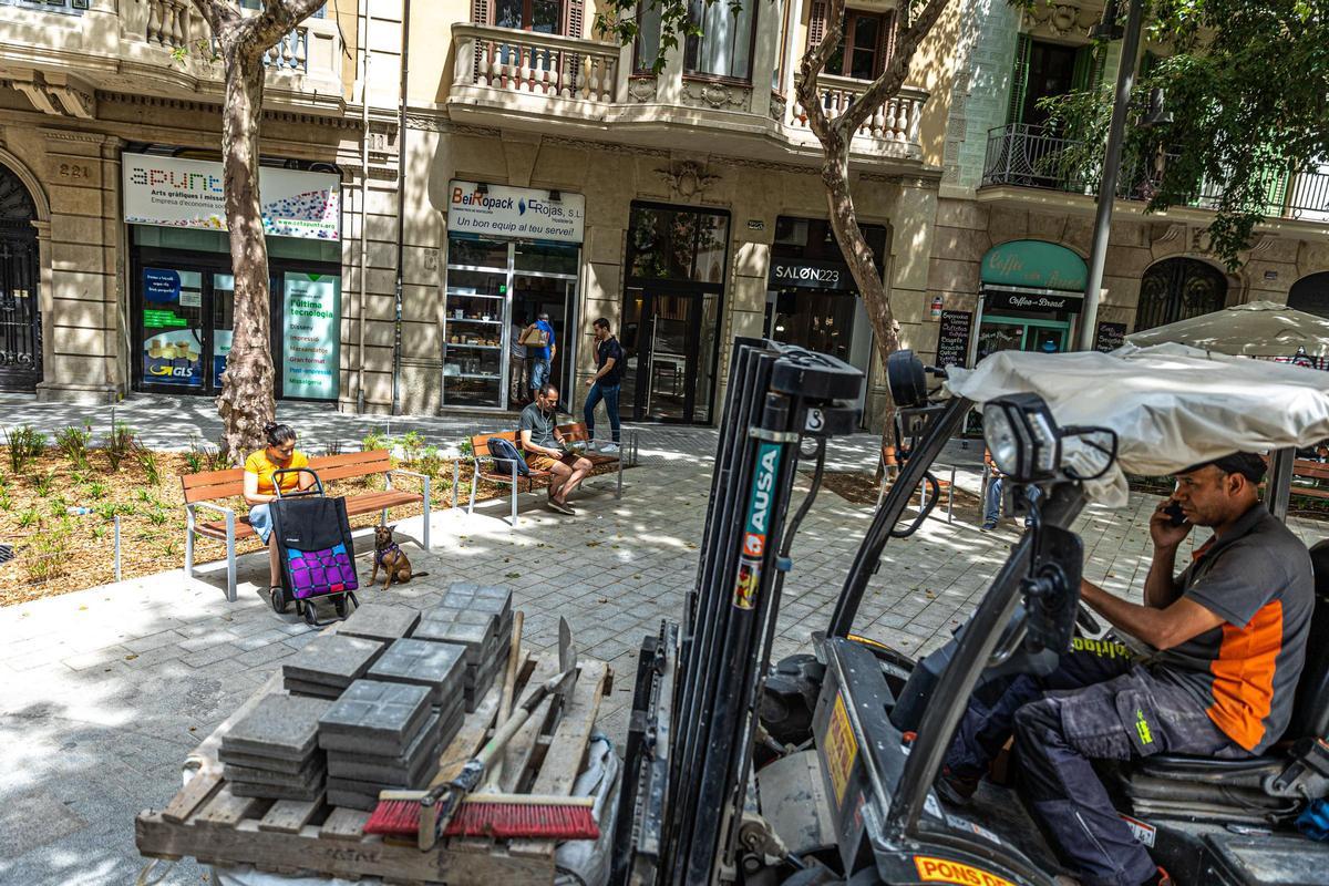 Escenas inesperadas de la Superilla del Eixample | FOTOS