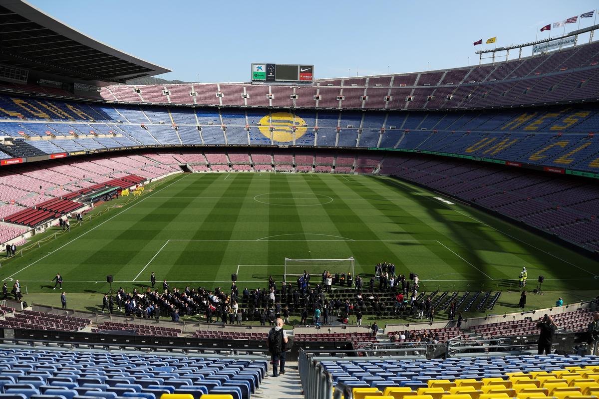 Colocación de la primera piedra del futuro Camp Nou | FOTOS