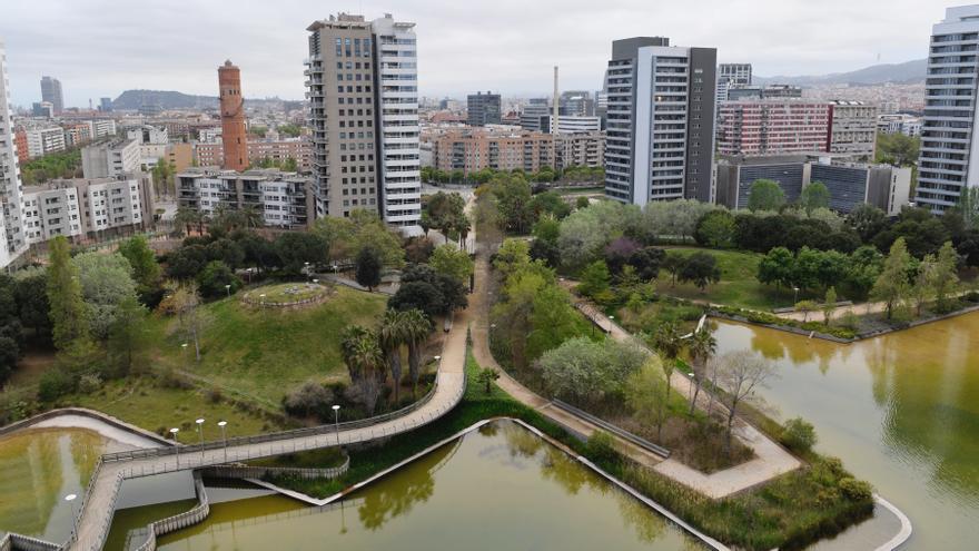 "El parque de Diagonal Mar ¿es un parque público?"