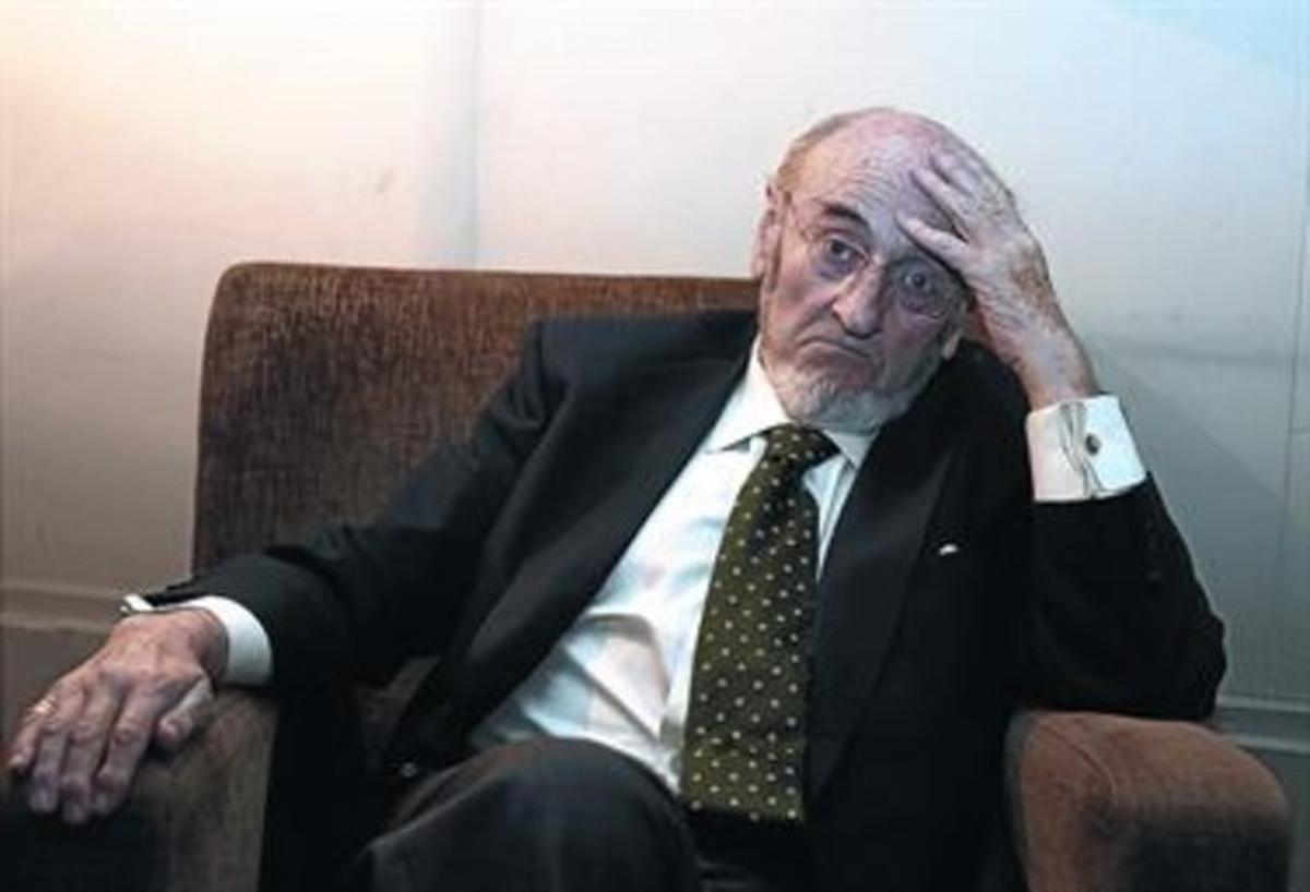 Álvaro Pombo: «Escribir es lo único que yo sé hacer»