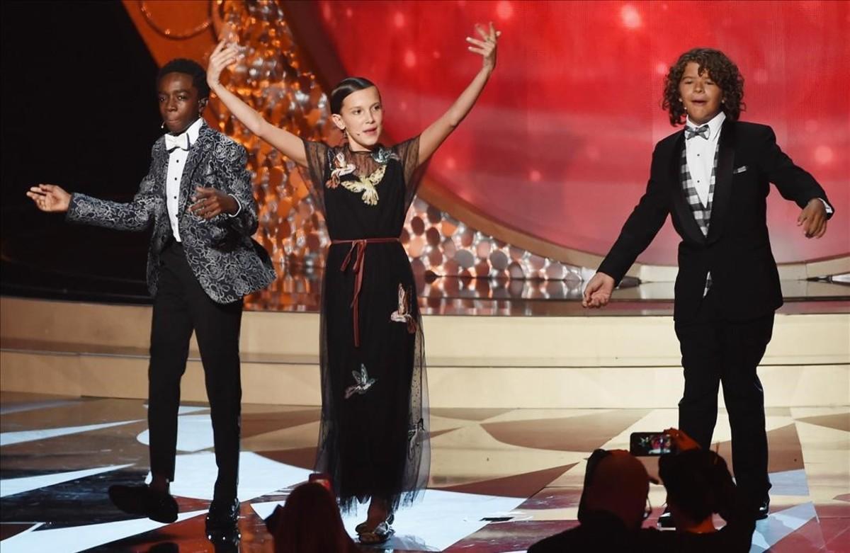 Emmy 2016: els nens de 'Stranger things' captiven amb el seu ball