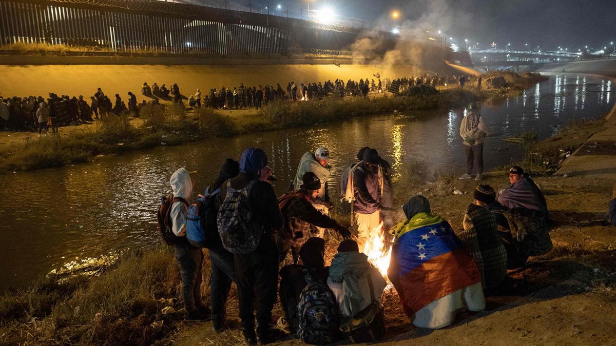 Un aluvión de inmigrantes cruzan Río Grande ante un posible cambio en ...