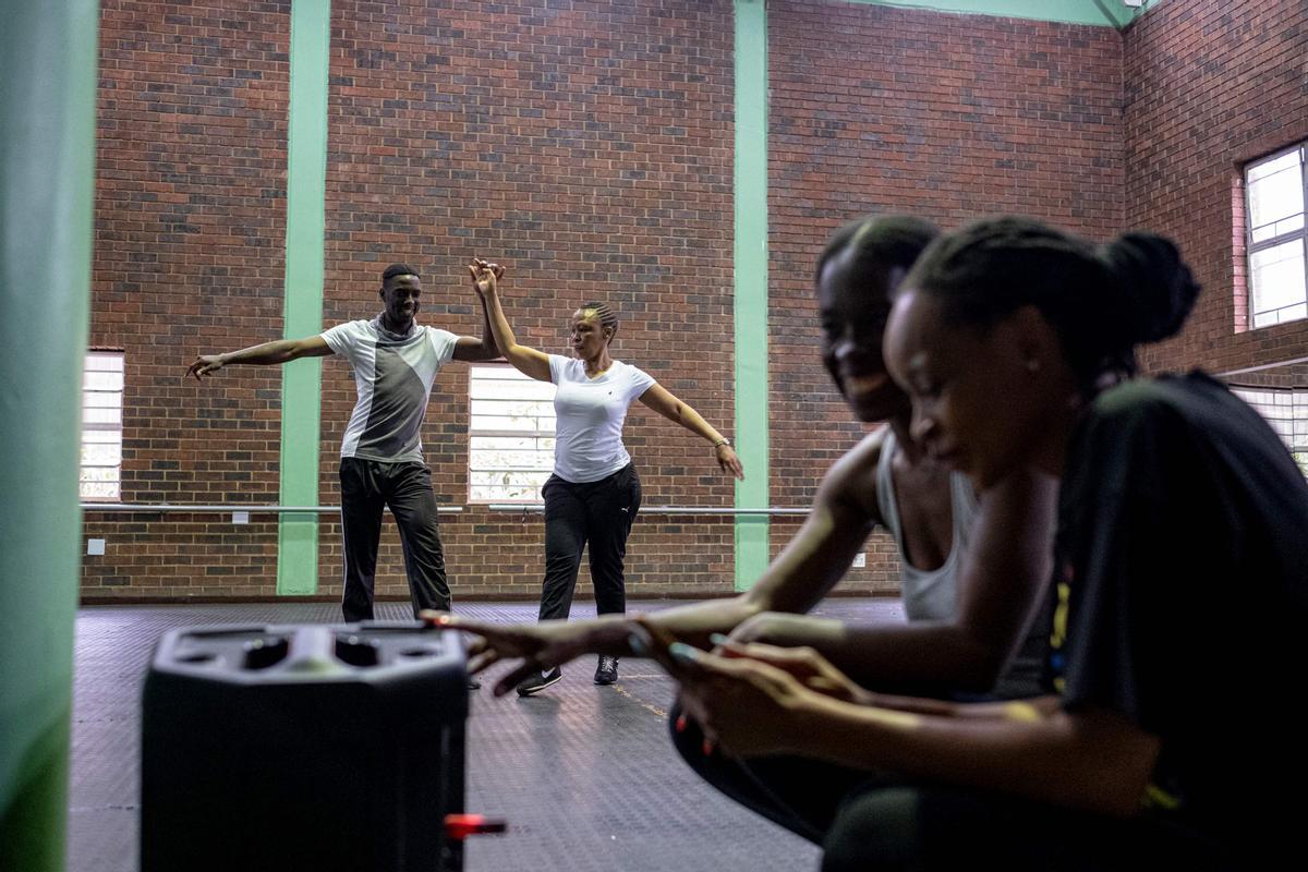 Los bailes de salón florecen en Soweto | FOTOS