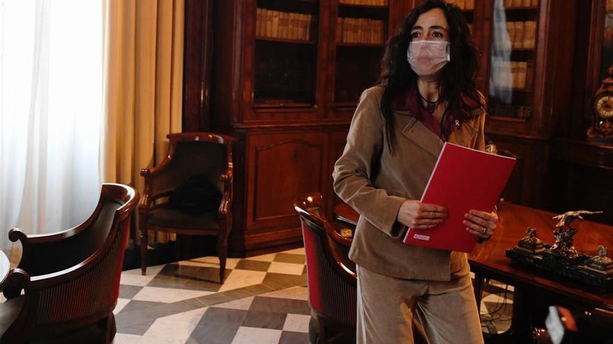 Mònica Roca, la primera mujer al frente de la Cambra en 135 años