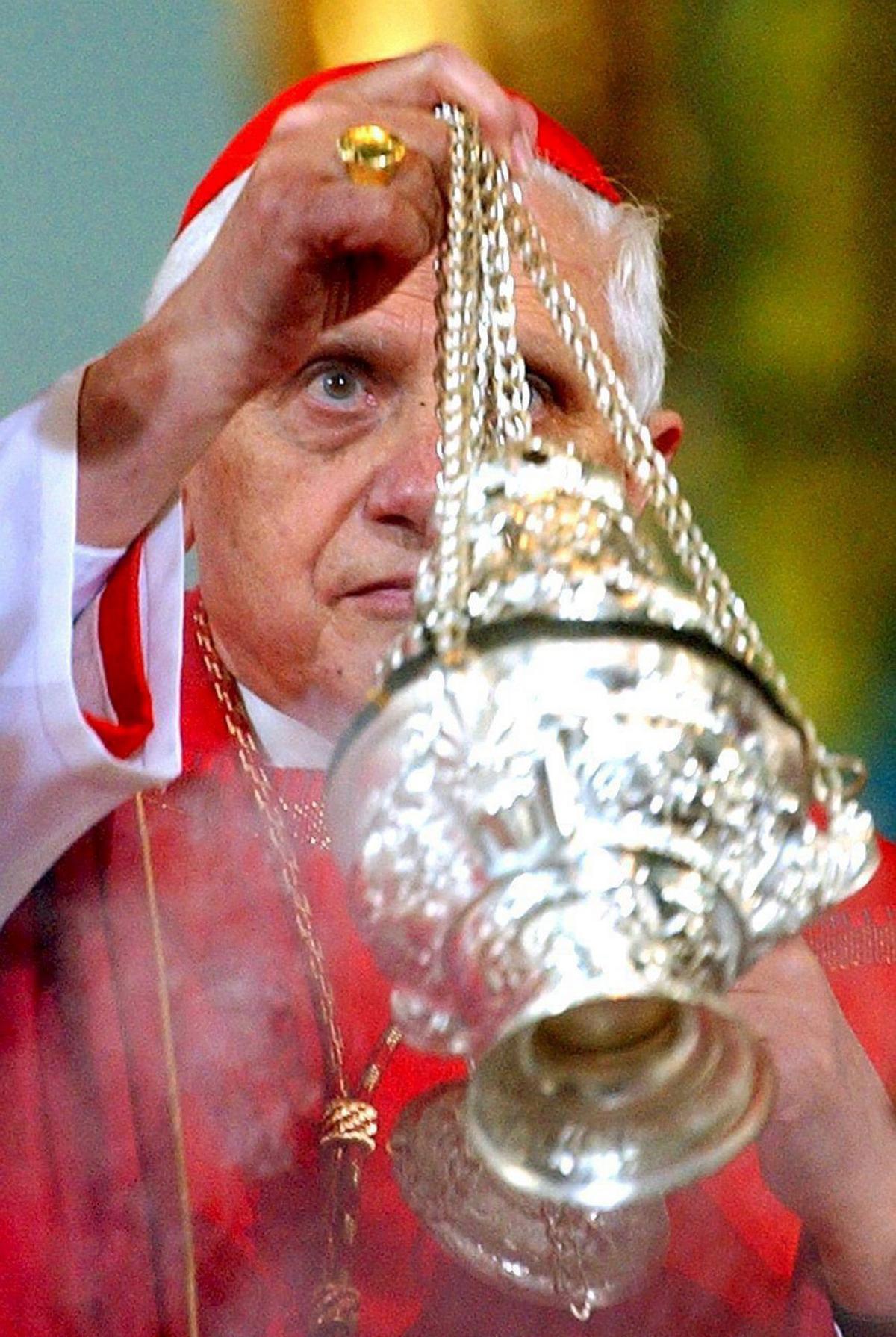 La vida de Benedicto XVI, en imágenes | FOTOS