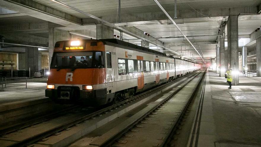 R1 Rodalies Renfe | Tallada la circulació de la línia del Maresme per ...