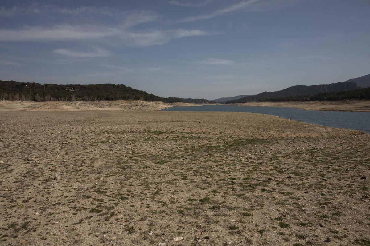 El embalse de Darnius Boadella y el río Muga bajo los efectos de la ...