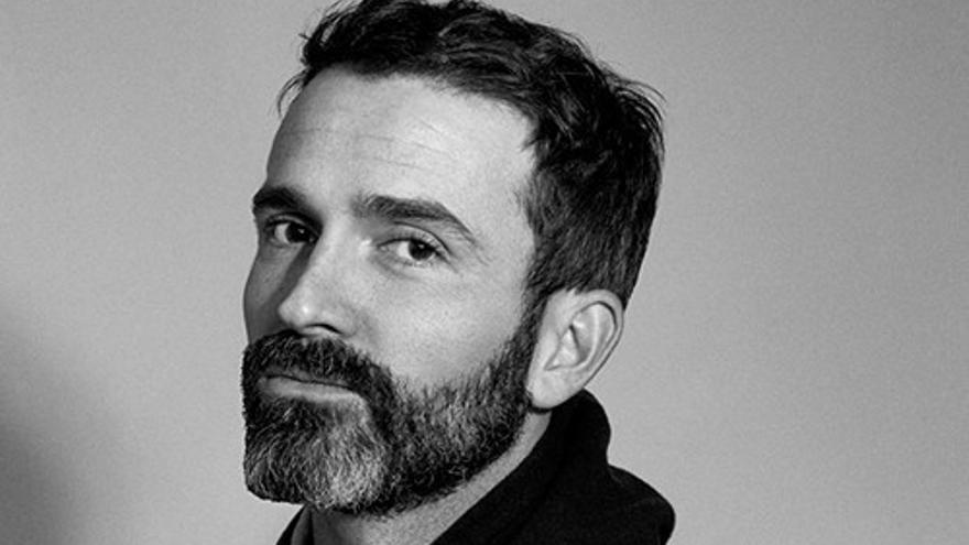 Daniel Roseberry: el dissenyador darrere del top-pulmó de Bella Hadid ...