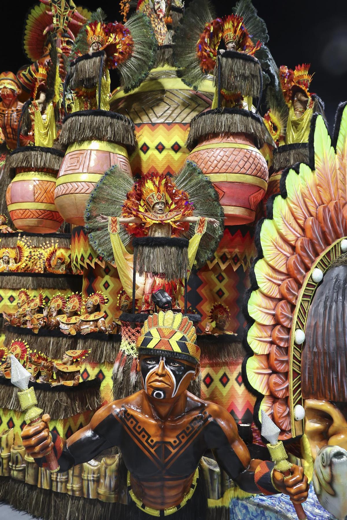 El carnaval de Sao Paulo recupera el esplendor tras la pandemia | FOTOS